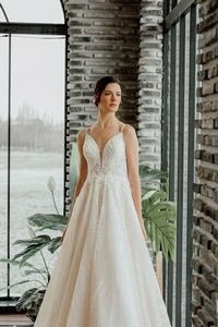 Buy Ek 2212 from Eray Koseoglu Wedding Dress, Republic of Türkiye ...