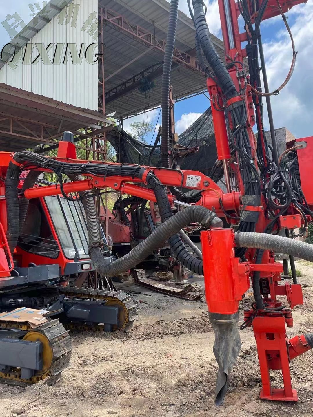 Buy Tamrock/sandvik Hydraulic Top Hammer Rock Drilling Rig Ranger Dx700 ...