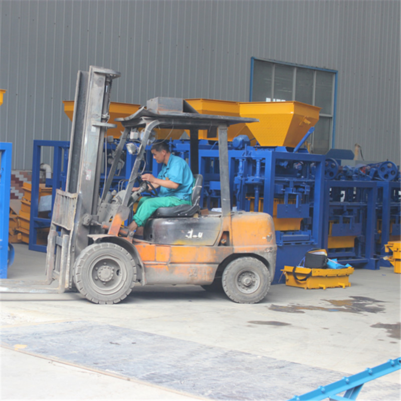 Buy Diesel Engine Mobile Hollow Concrete Block Brick Making Machine For ...