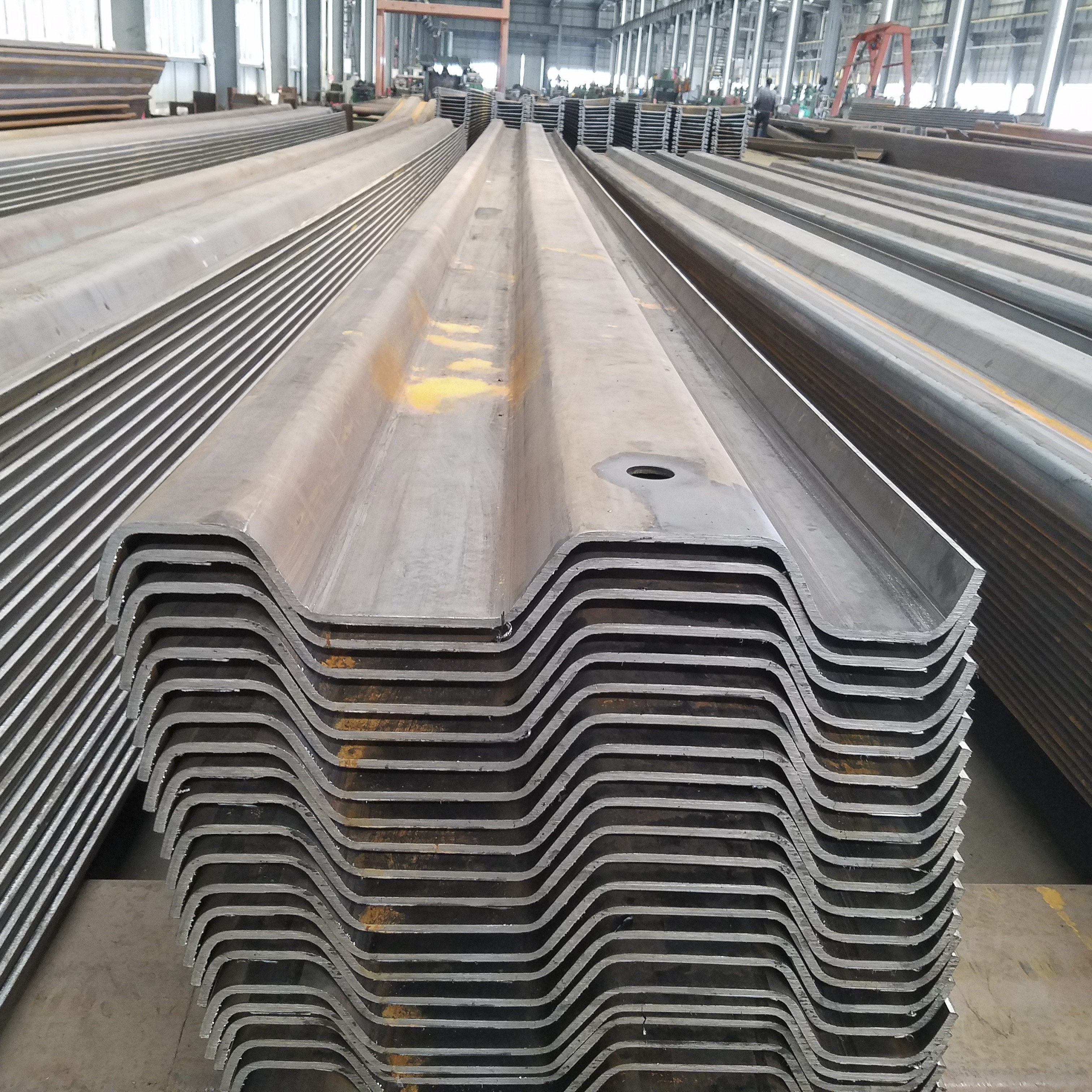 Buy Overlapping And Interlocking Steel Trench Sheet Sheeting from ...