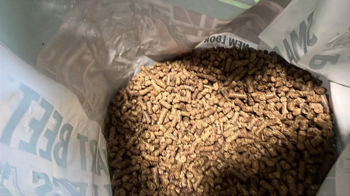 Buy Beet Pulp Pellets Are Formed From Dried Sugar Beet Pulp Wholesale ...