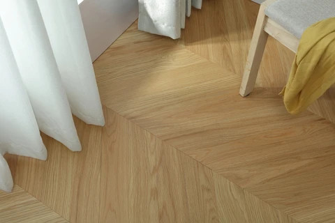 Buy Natural Oak Wooden Engineered Flooring Chevron Floors For Hotel ...