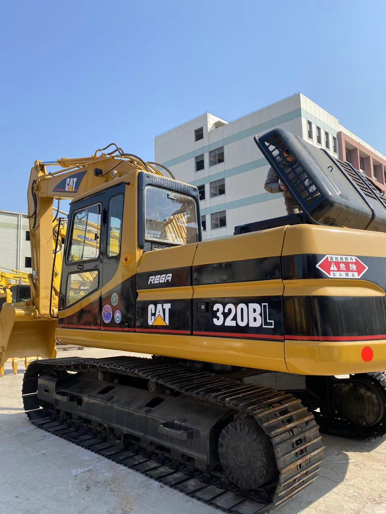 Buy Used Cat 320b Crawler Excavator 20ton Excavator For Sale from Hao ...