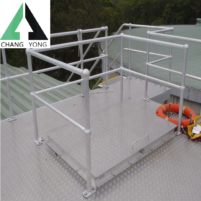 Buy Galvanizing Ball Joint Handrail Stanchion Railing from Shandong ...