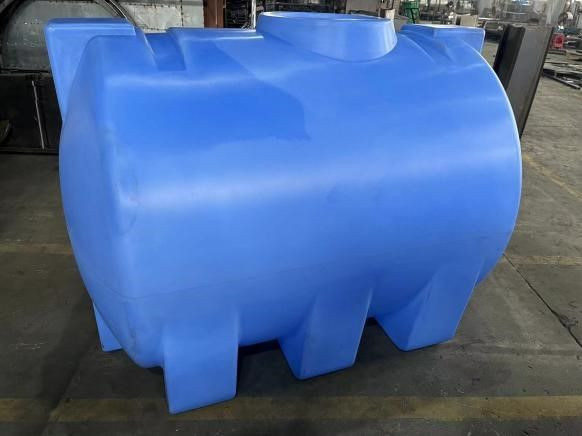Buy Horizontal Water Tank from Wenling Yuchuang Rotational Technology ...