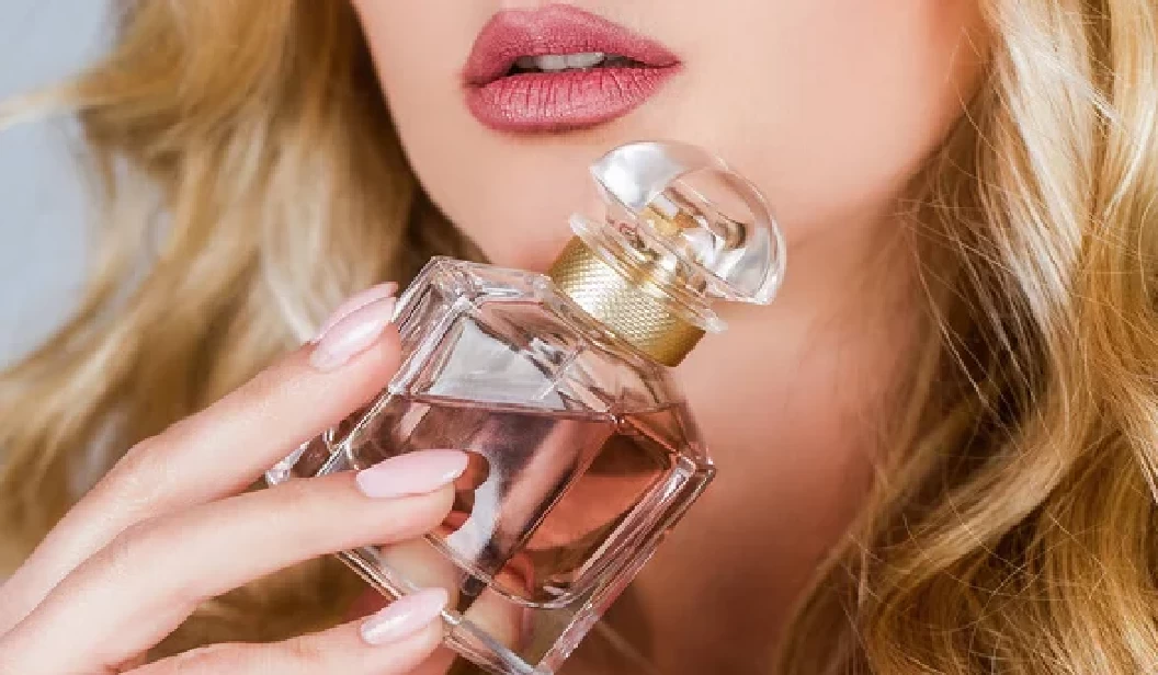 Buy Female Strong Perfume from Aksara International Trading CO.,LTD ...