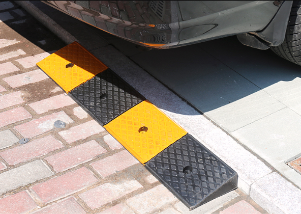 Buy Simple Installation Of Car Ladder Triangle Pad Curb Ramp Rubber Car ...