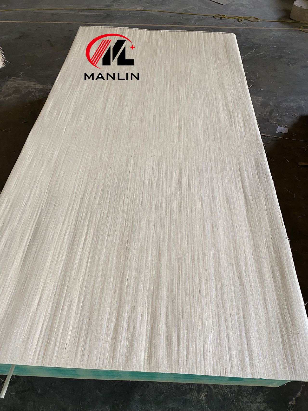 Buy White Recon Veneer from Linyi Manlin International Trade Co.,LTD ...