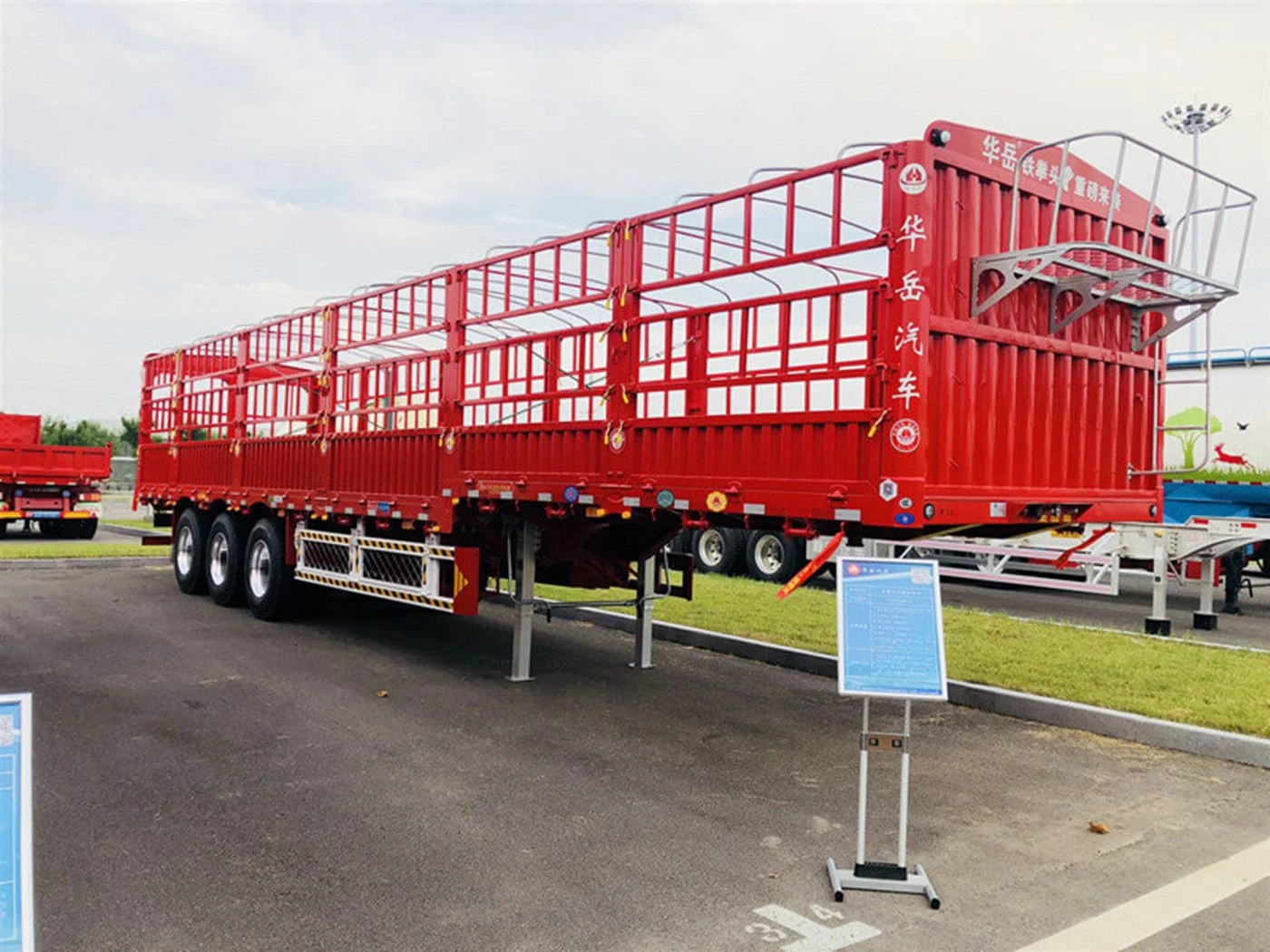 Buy Stake Semi Trailer from HUA YUE AUTO, China | Tradewheel.com