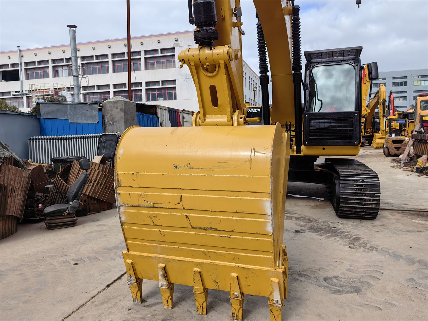 Buy Used Cat 320 Excavator 320dl Digger Machinery from PF Machinery ...
