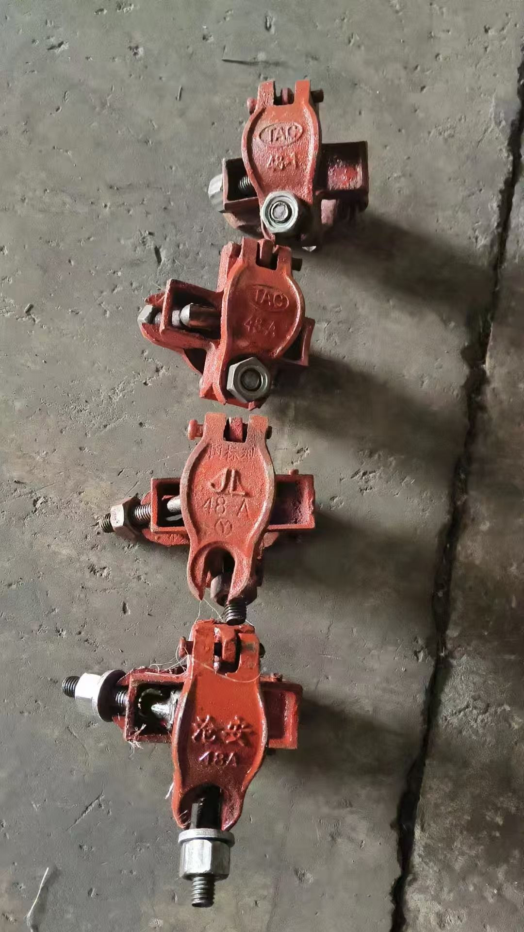 Buy Fixed Steel Pipe Cross Fastener from Handan Tuoxin Fastener ...