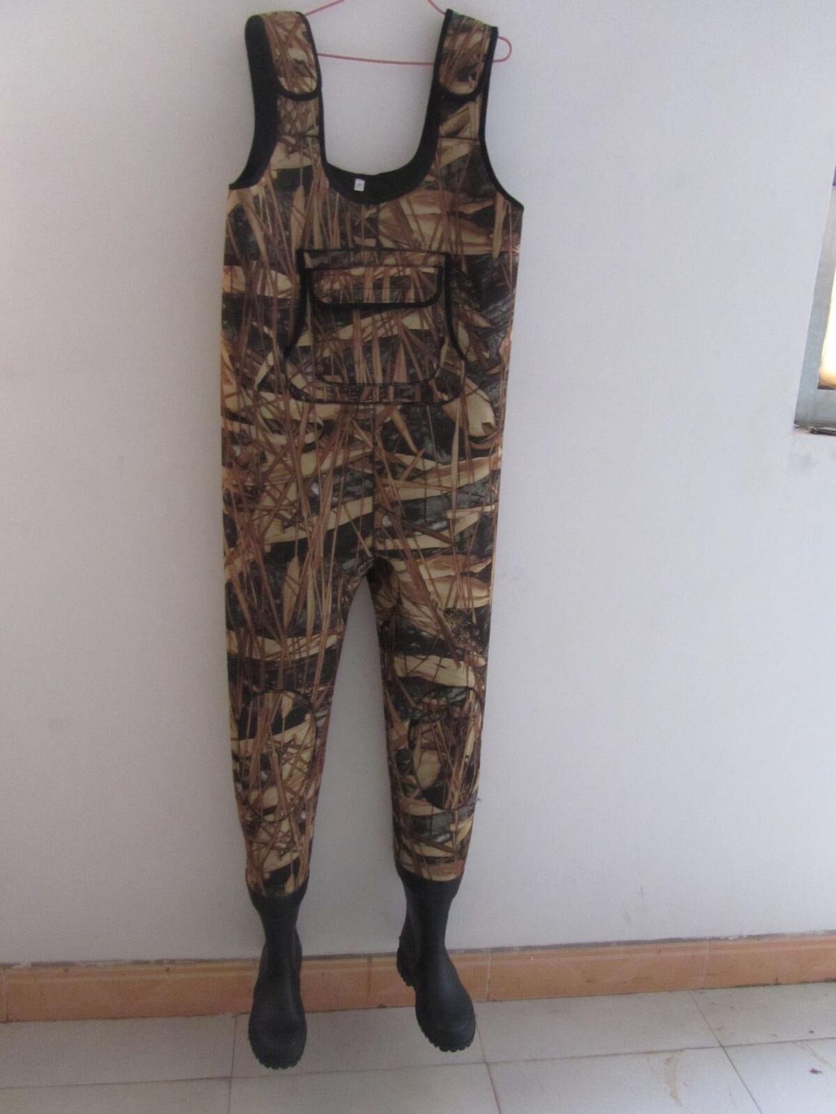 Buy Wader from Hong Xing Sporting Goods Co.,Ltd, China | Tradewheel.com