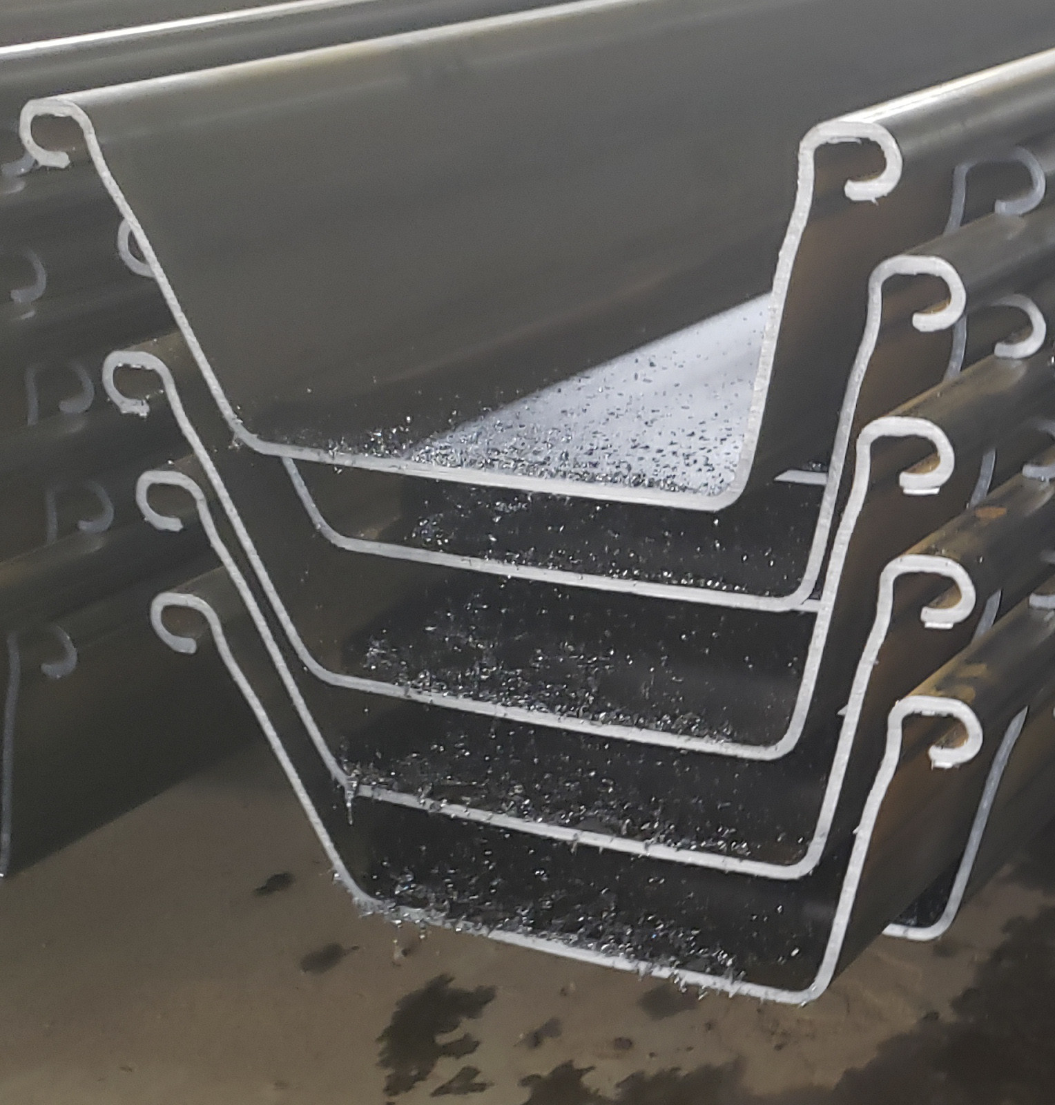 Buy Harga Baja Batam Scrap Crane Mould Iron Metal Steel Sheet Pile from ...