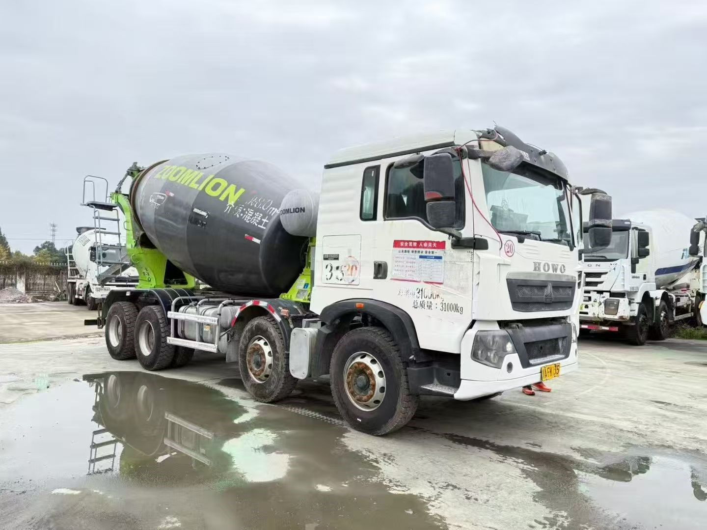 Buy Howo Zoomlion Mixer Truck from Chengdu Guanxing Sifang Automobile ...
