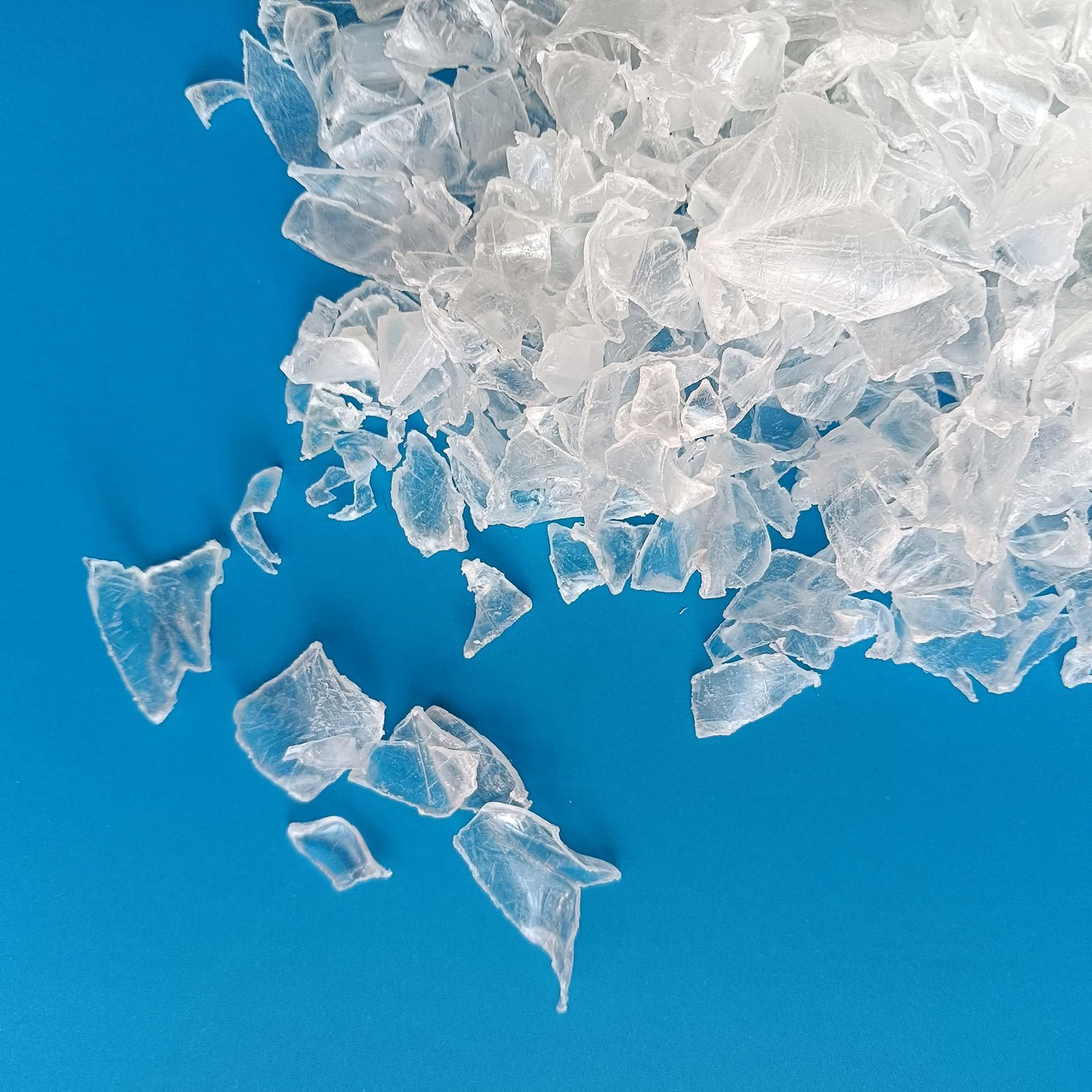Buy Hot Washed Clear Pet Flakes With Transparency Hot Washed Clear Pet ...