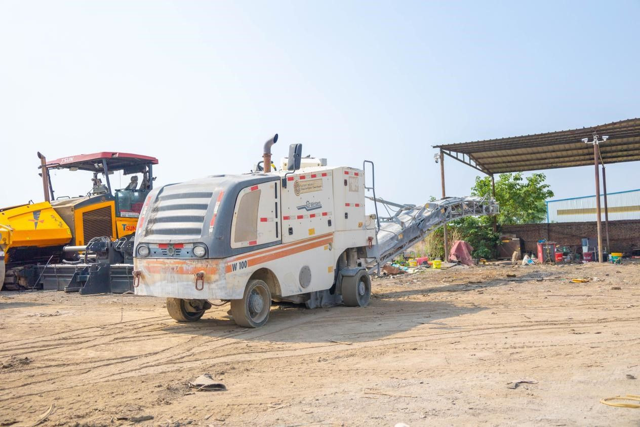 Buy Road Milling Machine – Wirtgen W100 from Luochuan Biotechnology ...