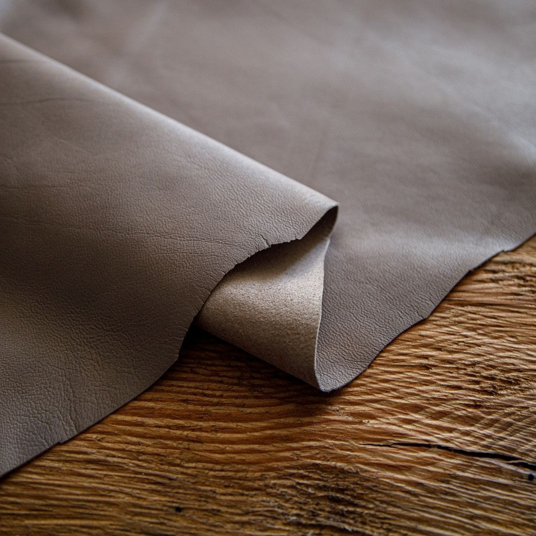 Buy Vegetable Tanned Cowhide Leather from leather hub, USA | Tradewheel.com