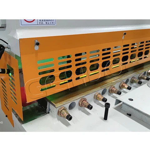Buy Auto Cnc Shearing Machine Hydraulic Guillotine Shear Machine For ...