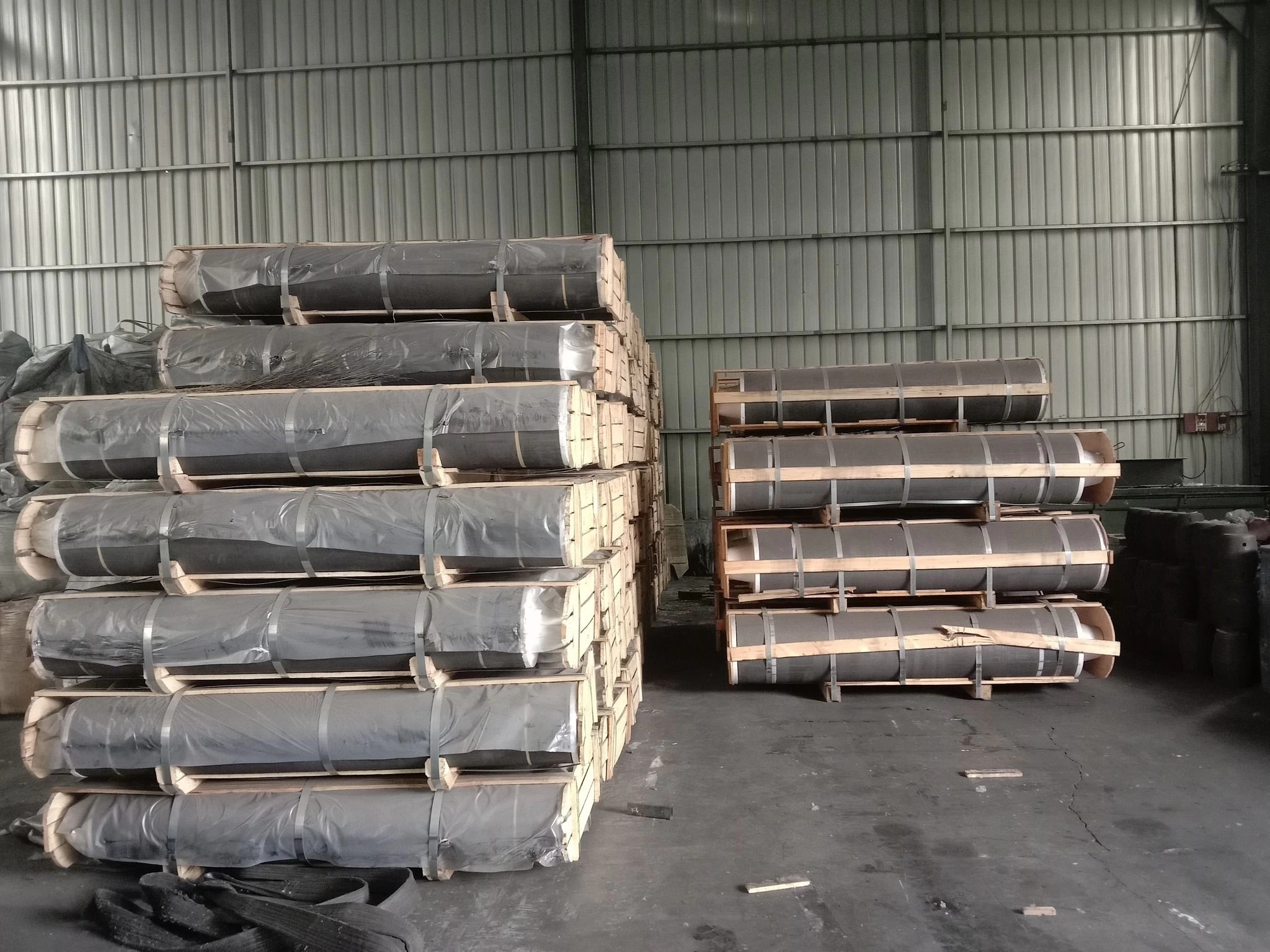 Buy Rp 500mm Refining Furnace Graphite Electrode from Hebei Ben Hong ...