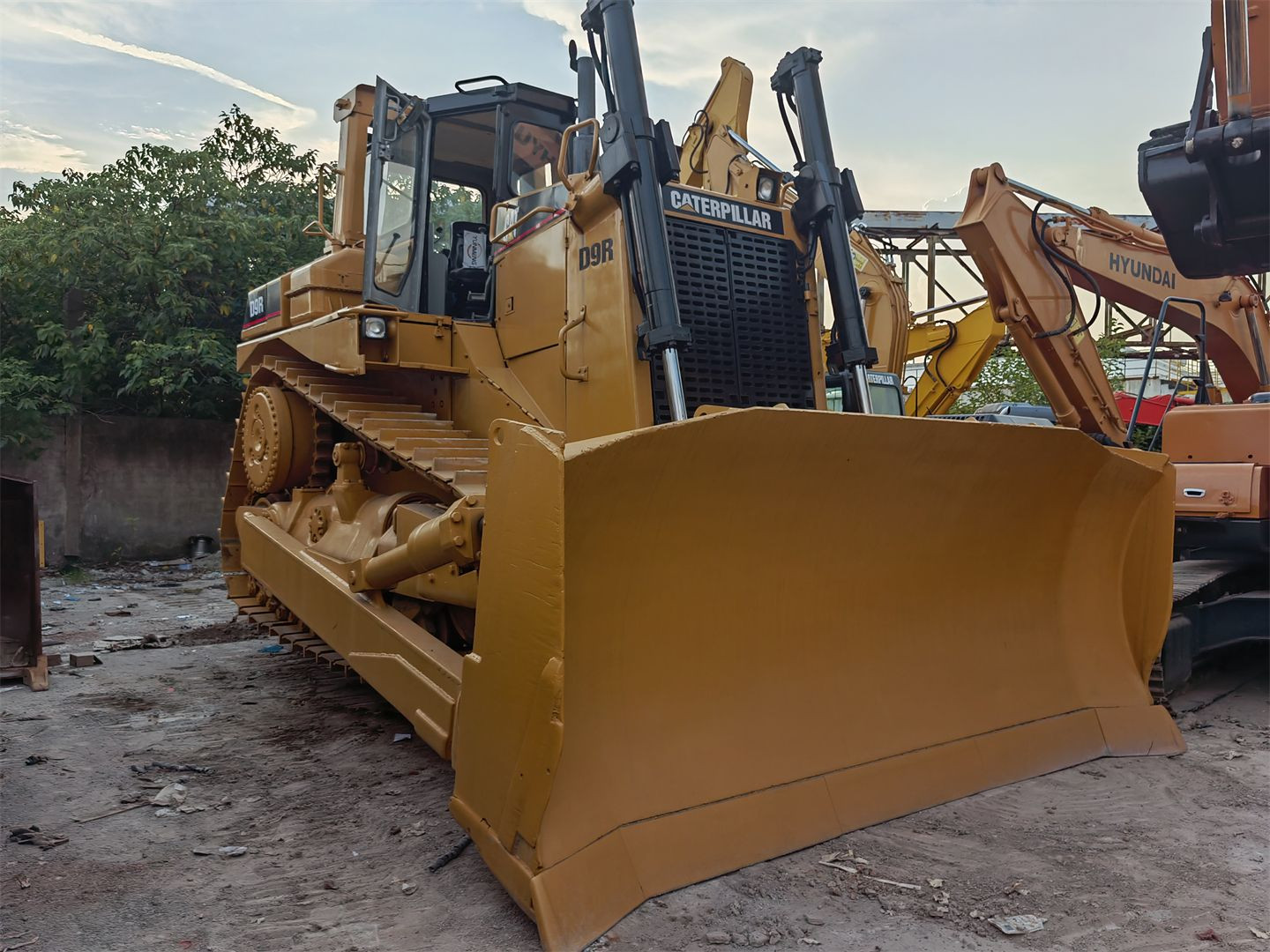 Buy Used Cat D9r Crawler Bulldozer from PF Machinery Limited, China ...