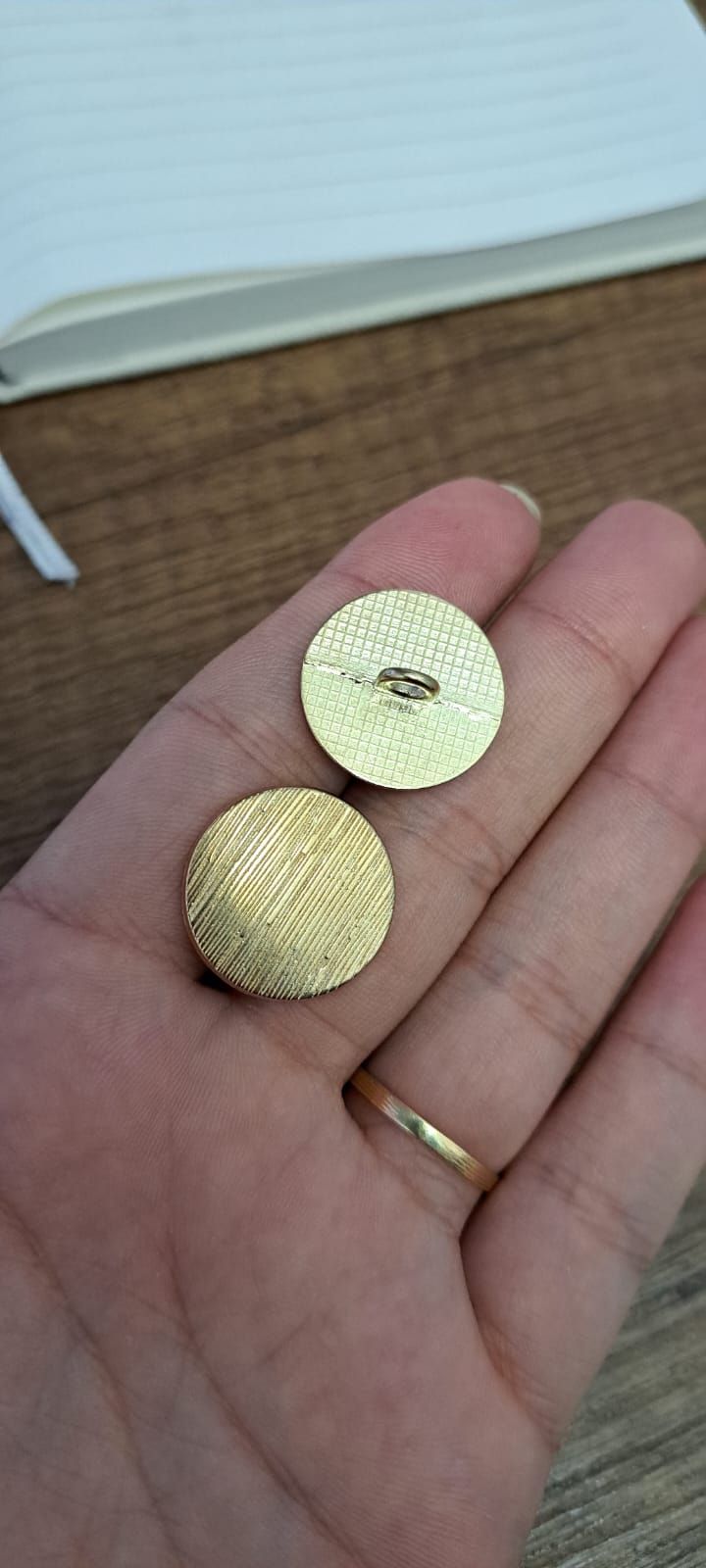 Buy Metal Buttons – Available In Unlimited Quantities, With ...