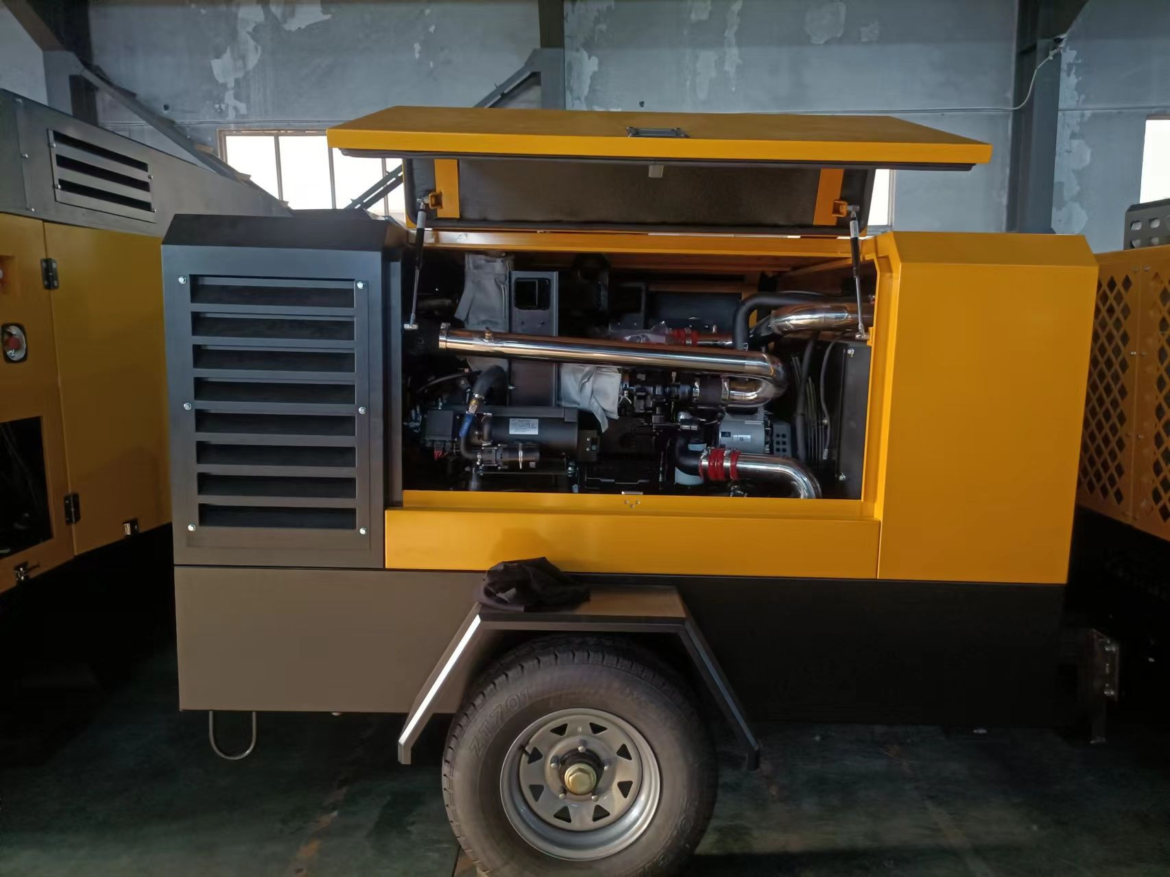 Buy 375cfm Twt375d-12t Diesel Portable Air Compressor from Hubei ...