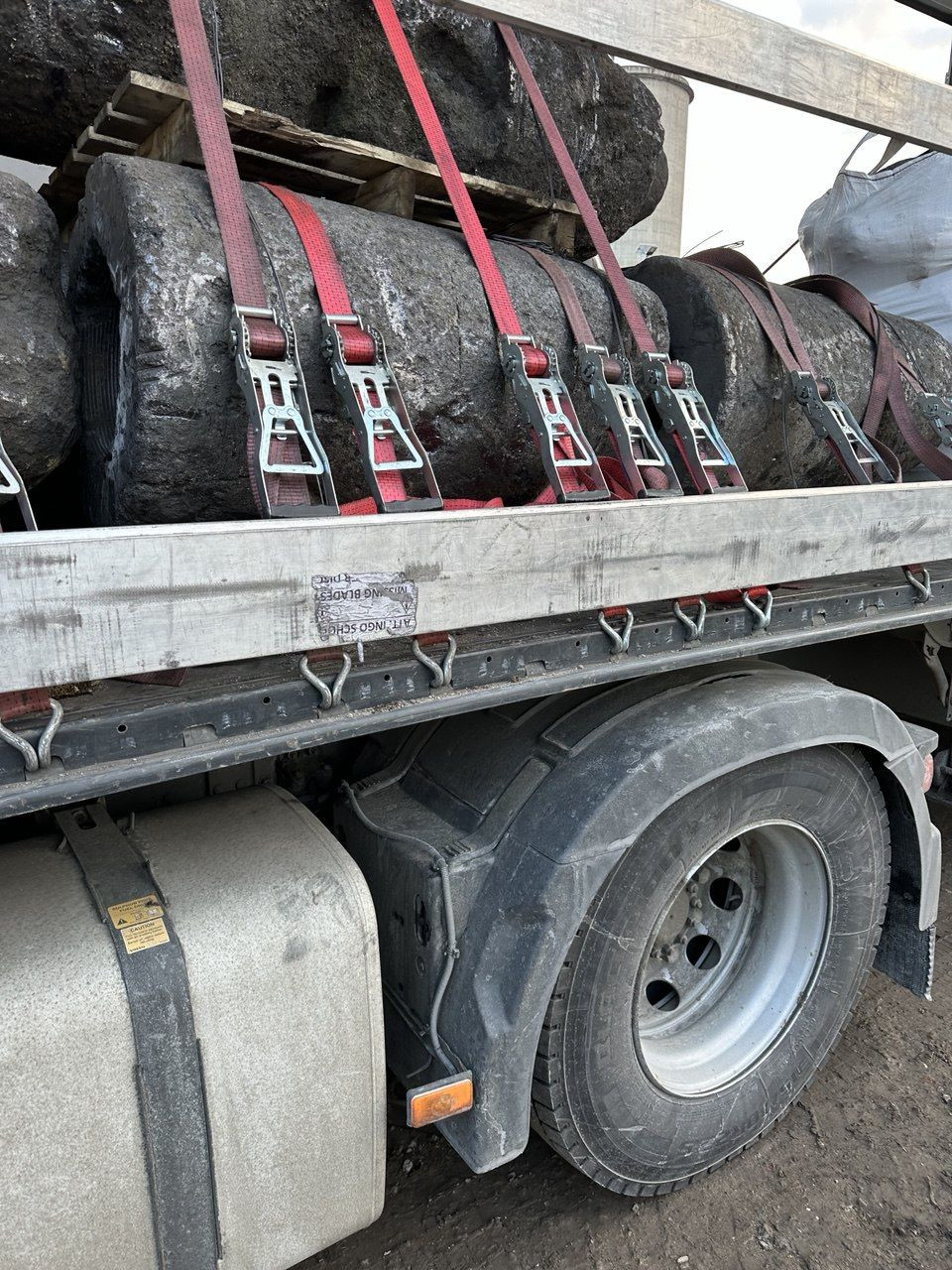 Buy Graphite Electrodes Scrap from ROSPLAV SRL, Bulgaria | Tradewheel.com