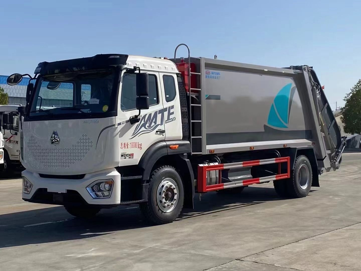 Buy 4x2 18m3 Howo Garbage Truck Garbage Compacted Truck 5100mm 240hp ...