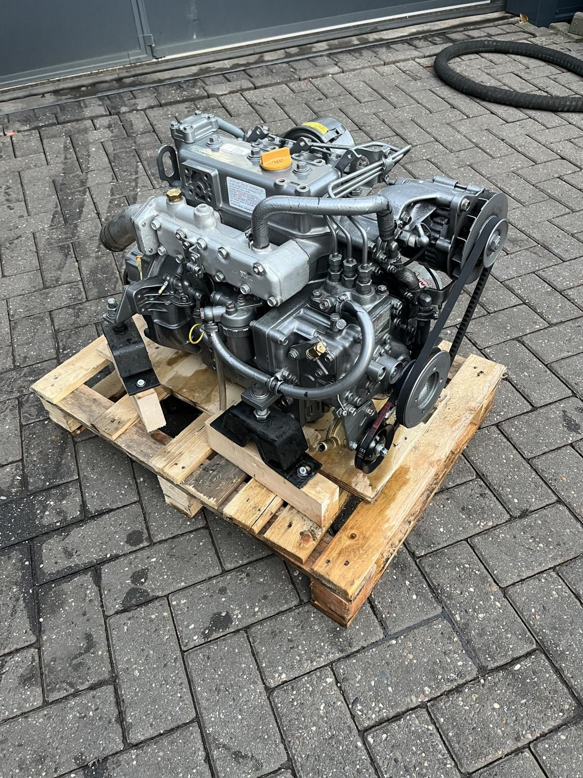 Buy Used Yanmar 3gm30 27 Hp Marine Engine With Gearbox And Dashboard ...