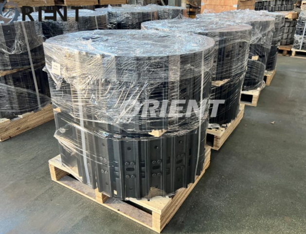 Buy Undercarriage Parts Track Shoe Bauer Bg18, Bg20, Bg24, Bg25, Bg26 ...