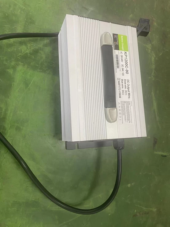 Buy Dedicated Car Chargers from Qingdao Huicheng New Energy Technology ...