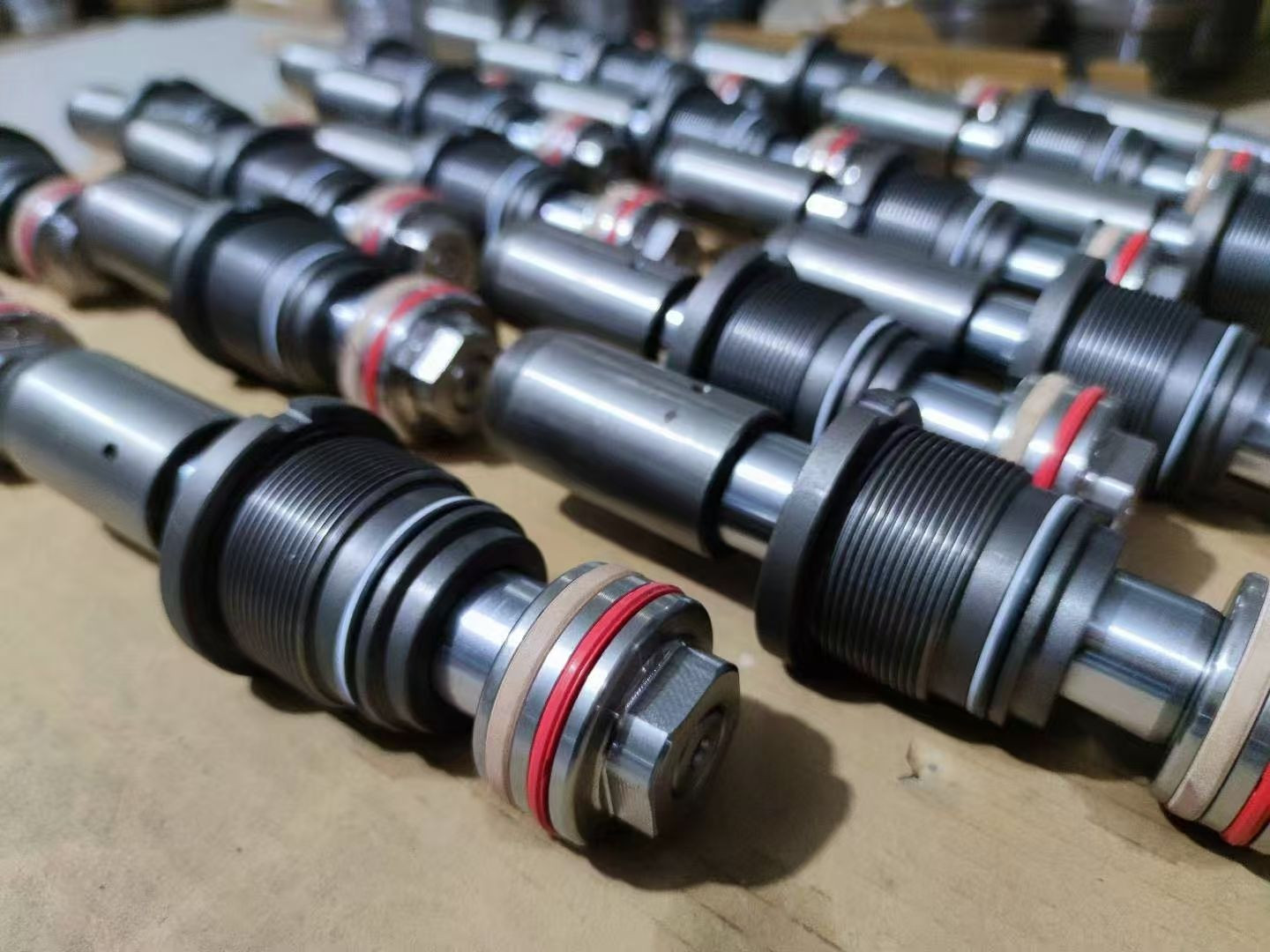 Buy High-performance Outrigger Cylinders | Custom Sizes & Reliable ...