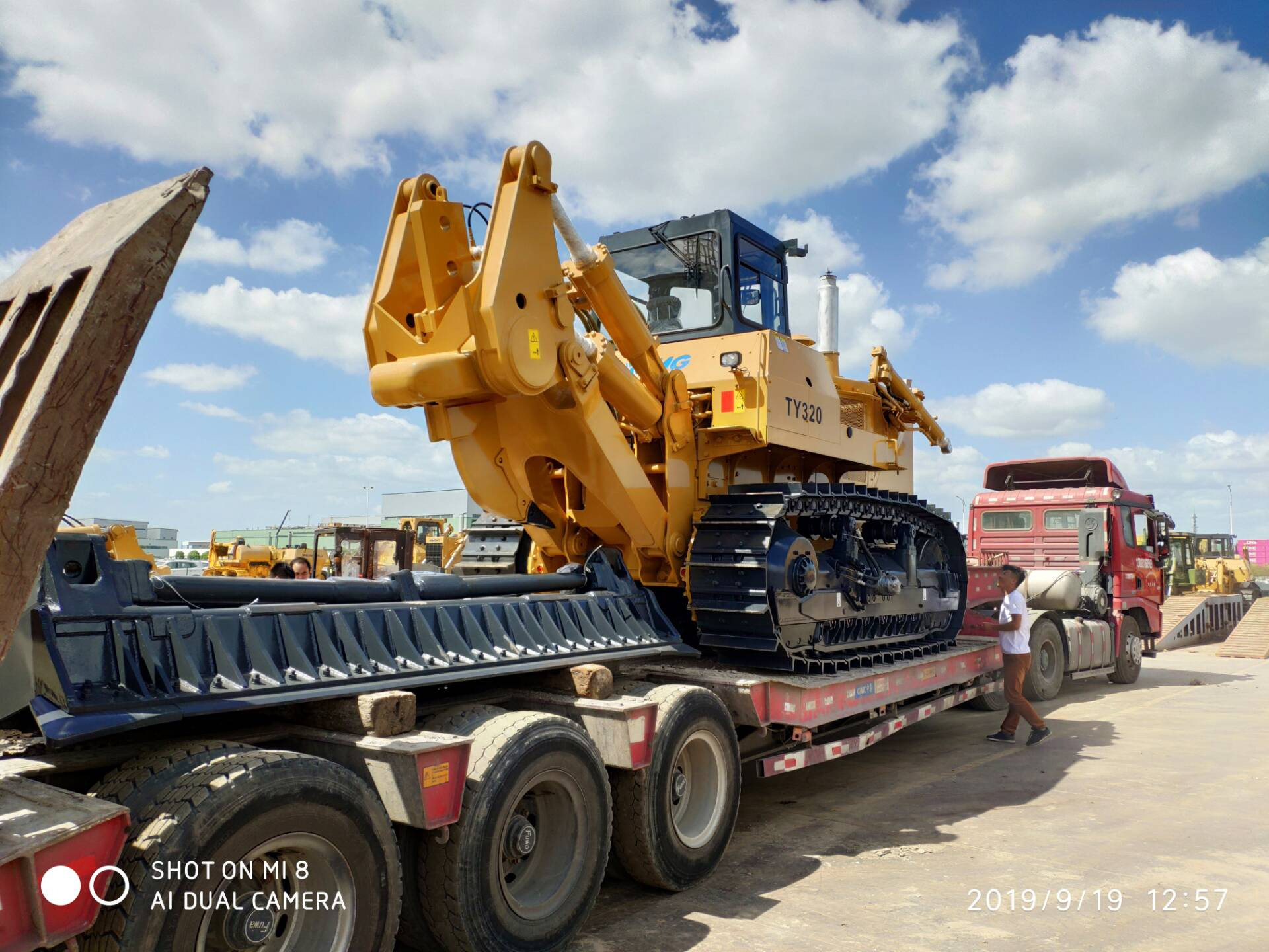 Buy Chinese Xcmg Ty320 Crawler Dozer With Cheap Price from Oriemac ...