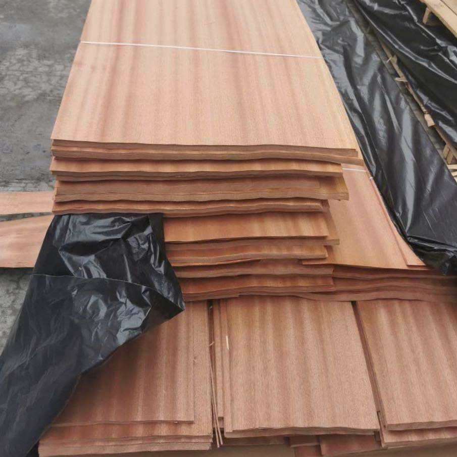 Buy New Production Sapeli Veneer Quarter Cut 0.50mm Panel Size Face ...