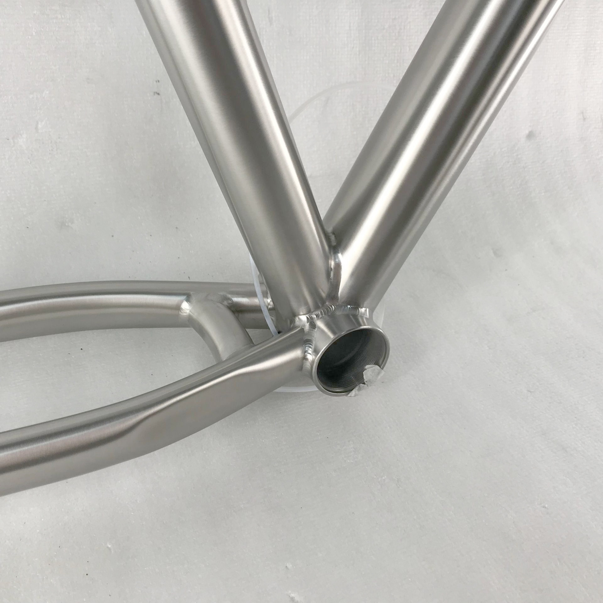 Buy Titanium Hardtail Mountain Bike Frame For 29er Wheels from Waltly ...