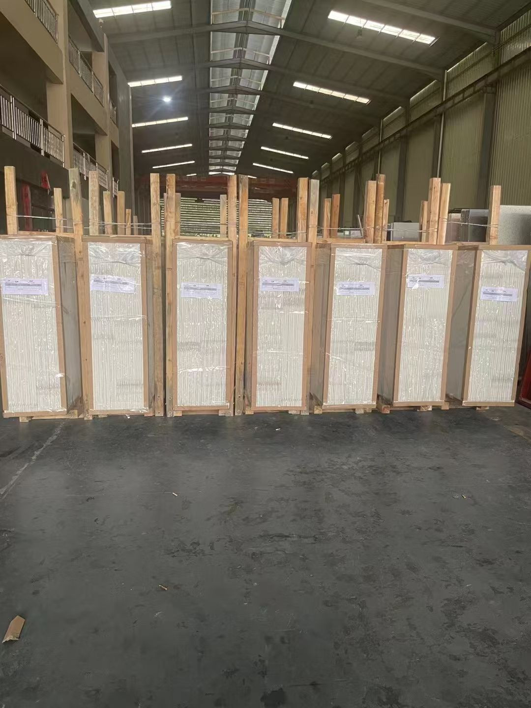 Buy Quartz Big Slab And Worktop from GUANGDONG LU YE DECORATION ...