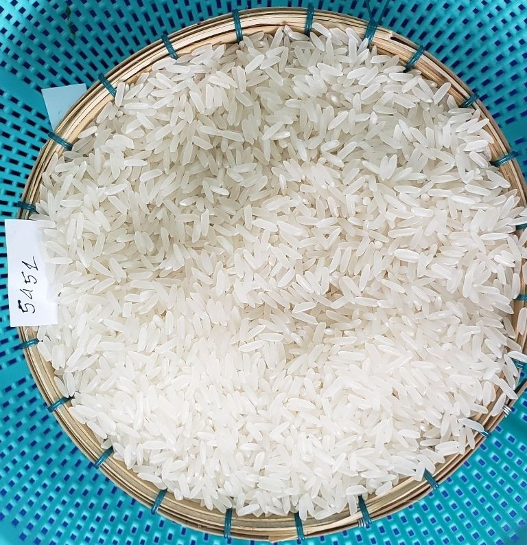 Buy Premium Long Grain White Rice 5% Broken Supplier from MOSS MEKUS ...