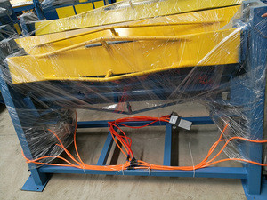 Buy Pneumatic Tdf Duct Sheet Bending Machine from Anhui Runbang Heavy ...