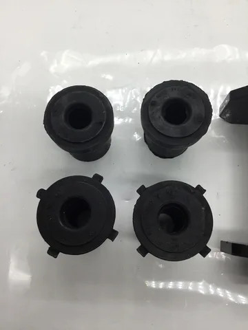 Buy Rear Spring Shackle Kit For Toyota Land Cruiser Hzj79 Vdj78 Leaf ...