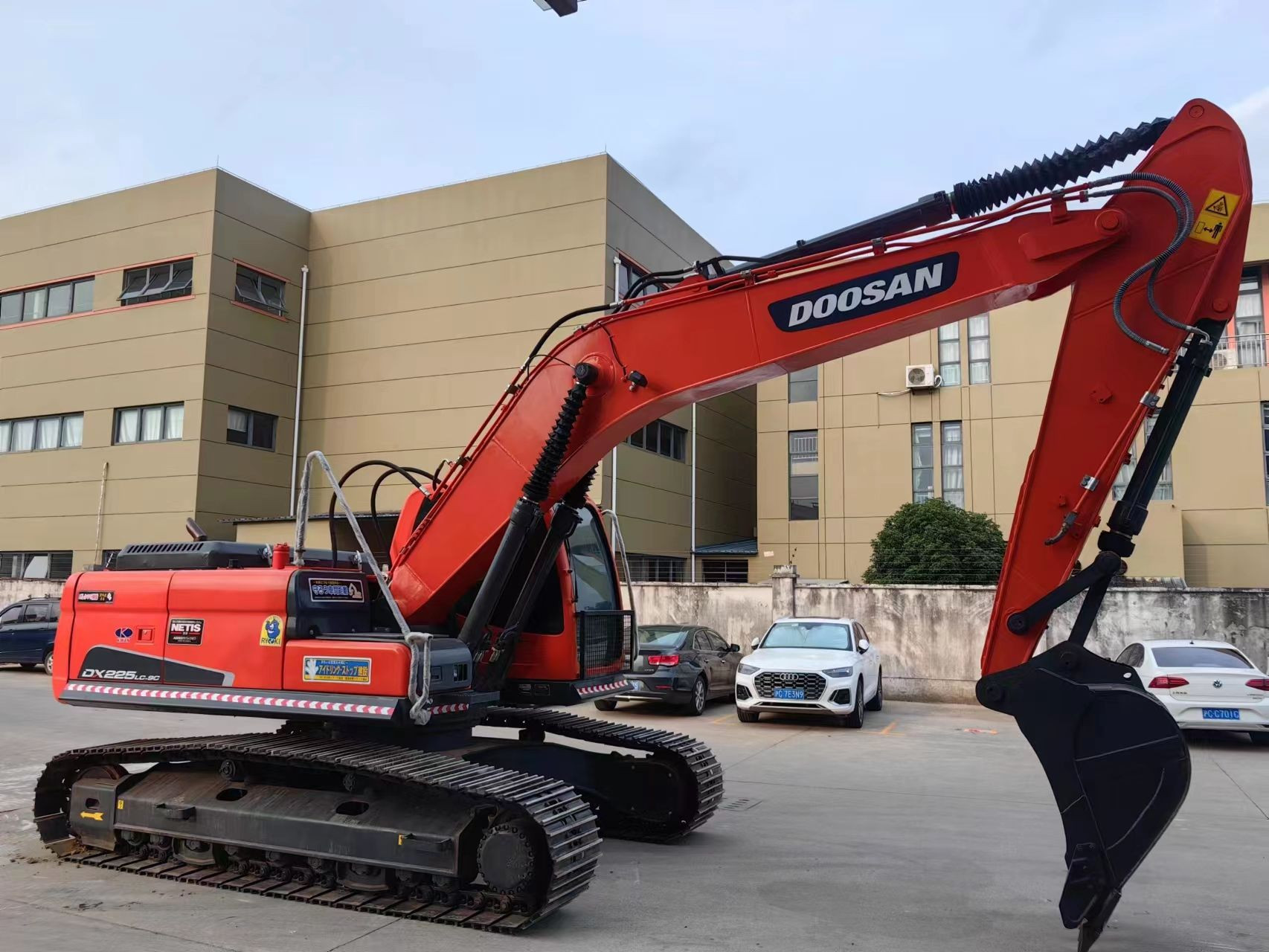 Buy Original Doosan Excavator Dx225 Used Excavators Dx140 Dx150 from PF ...