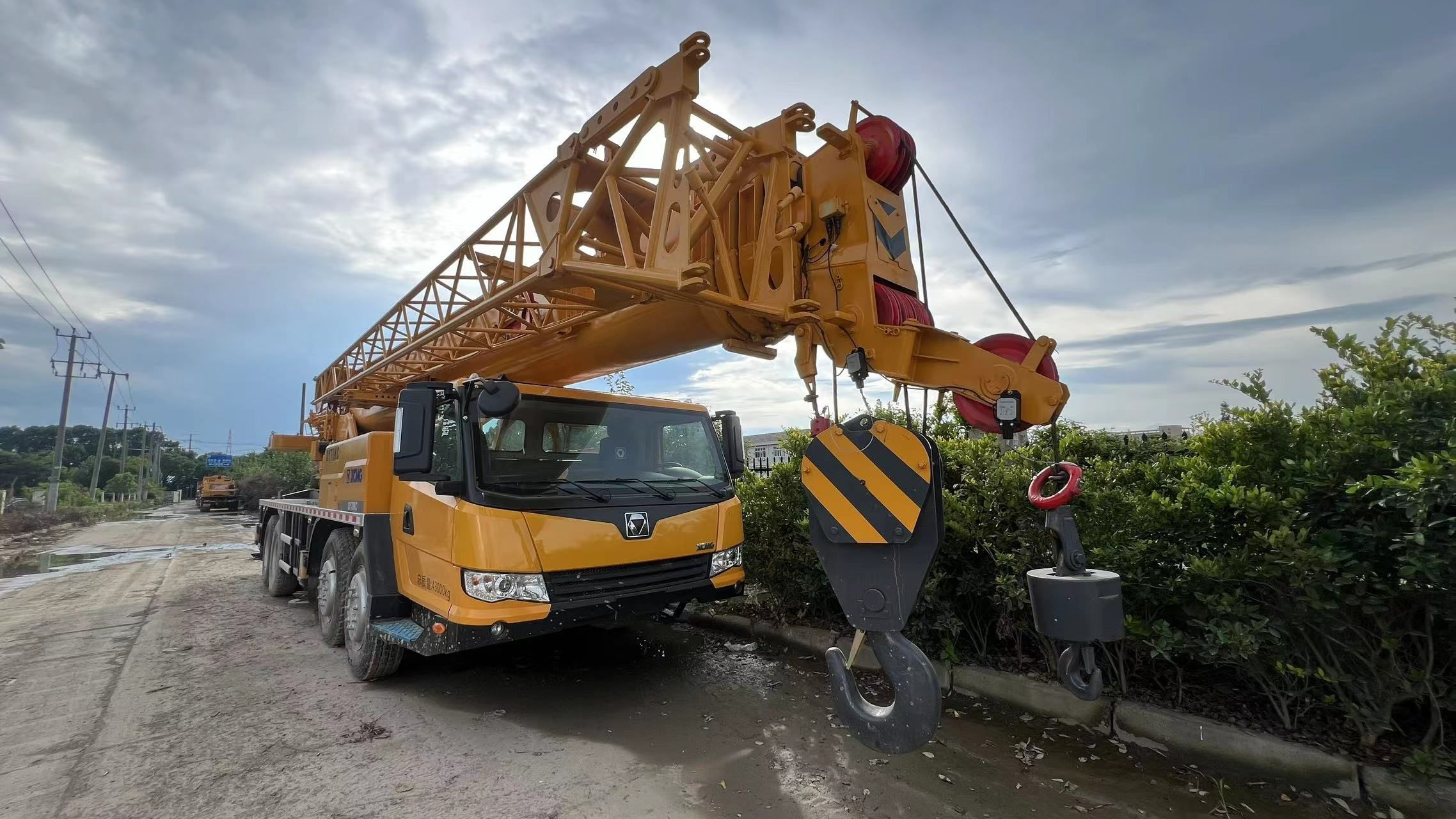 Buy Used Xcmg 70t Qy70k Truk Crane from fangzhi machinery co., ltd, China | Tradewheel.com