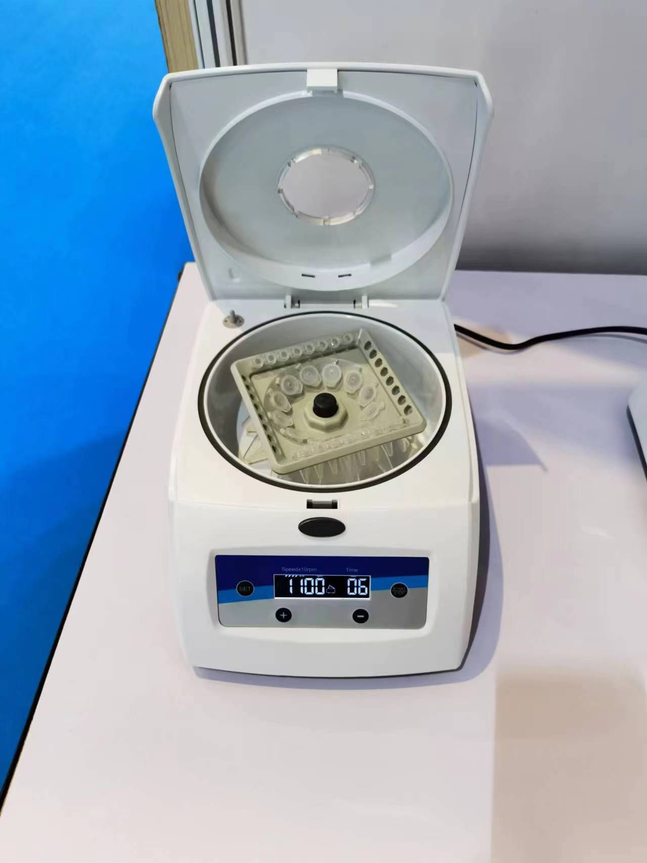 Buy Mini Smart Spin Centrifuge H-1600 from Shanghai Lixinjian ...