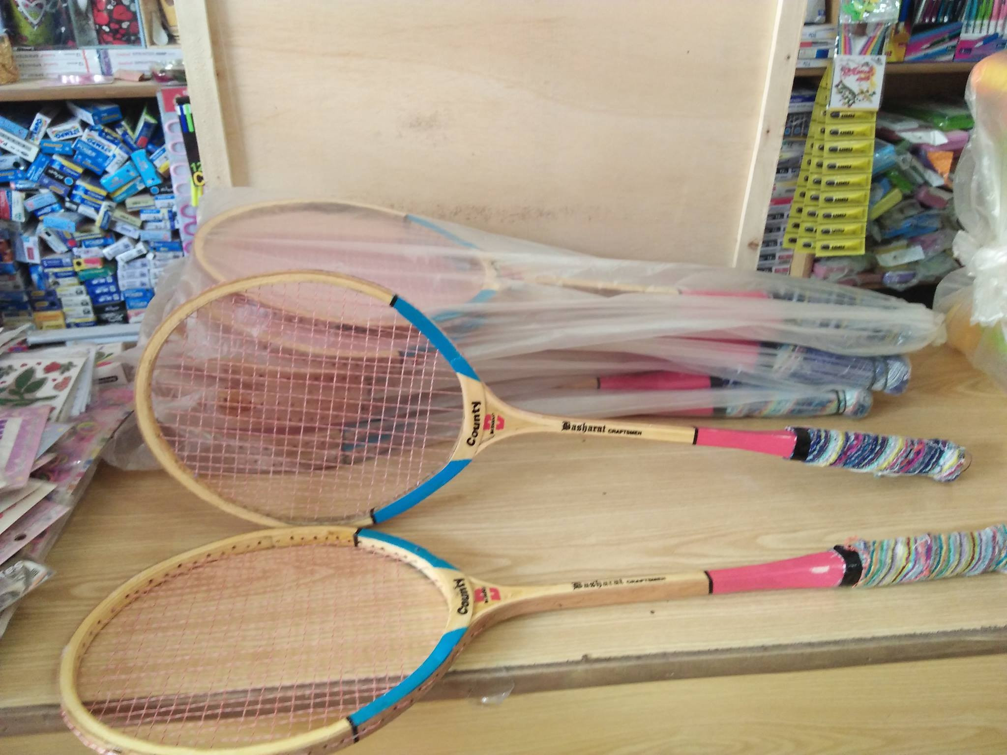 Buy Light Weight Wooden Badmint Racket Set, Pair Of Wooden Badminton ...