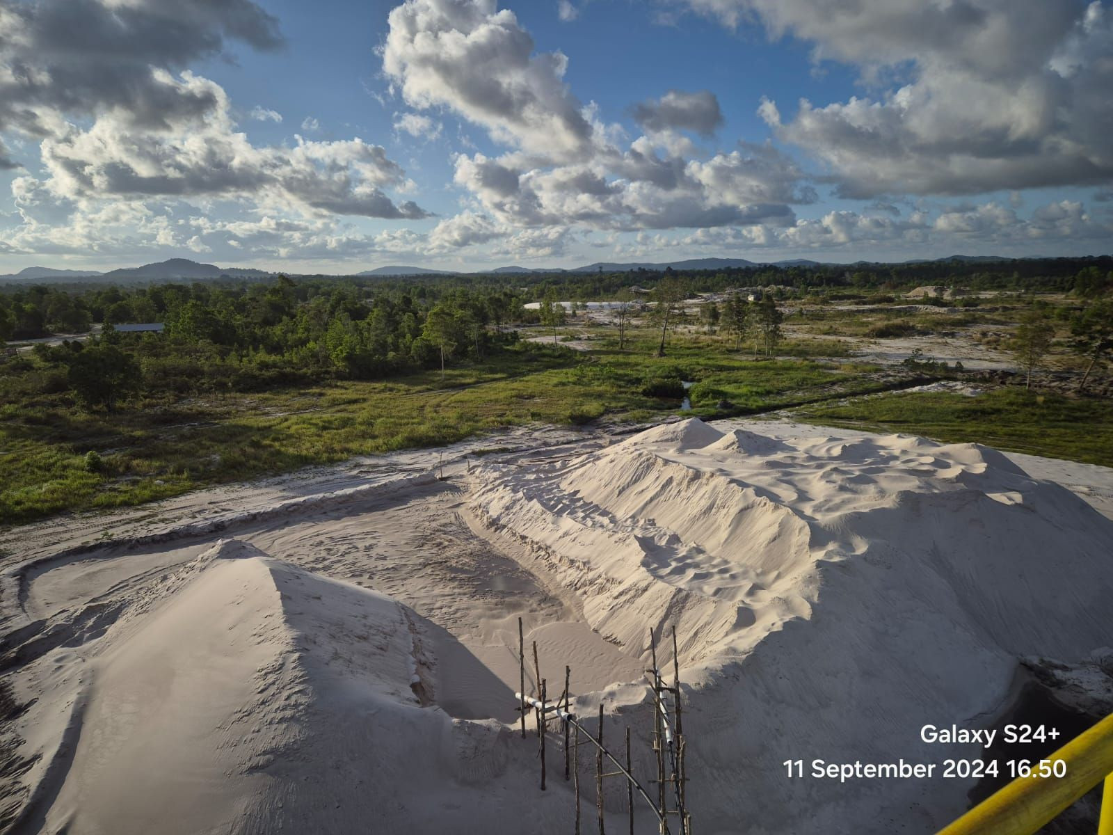 Buy Low Iron Silica Sand from WIJAYA MANDIRI TEKNIK KREASI, Indonesia ...