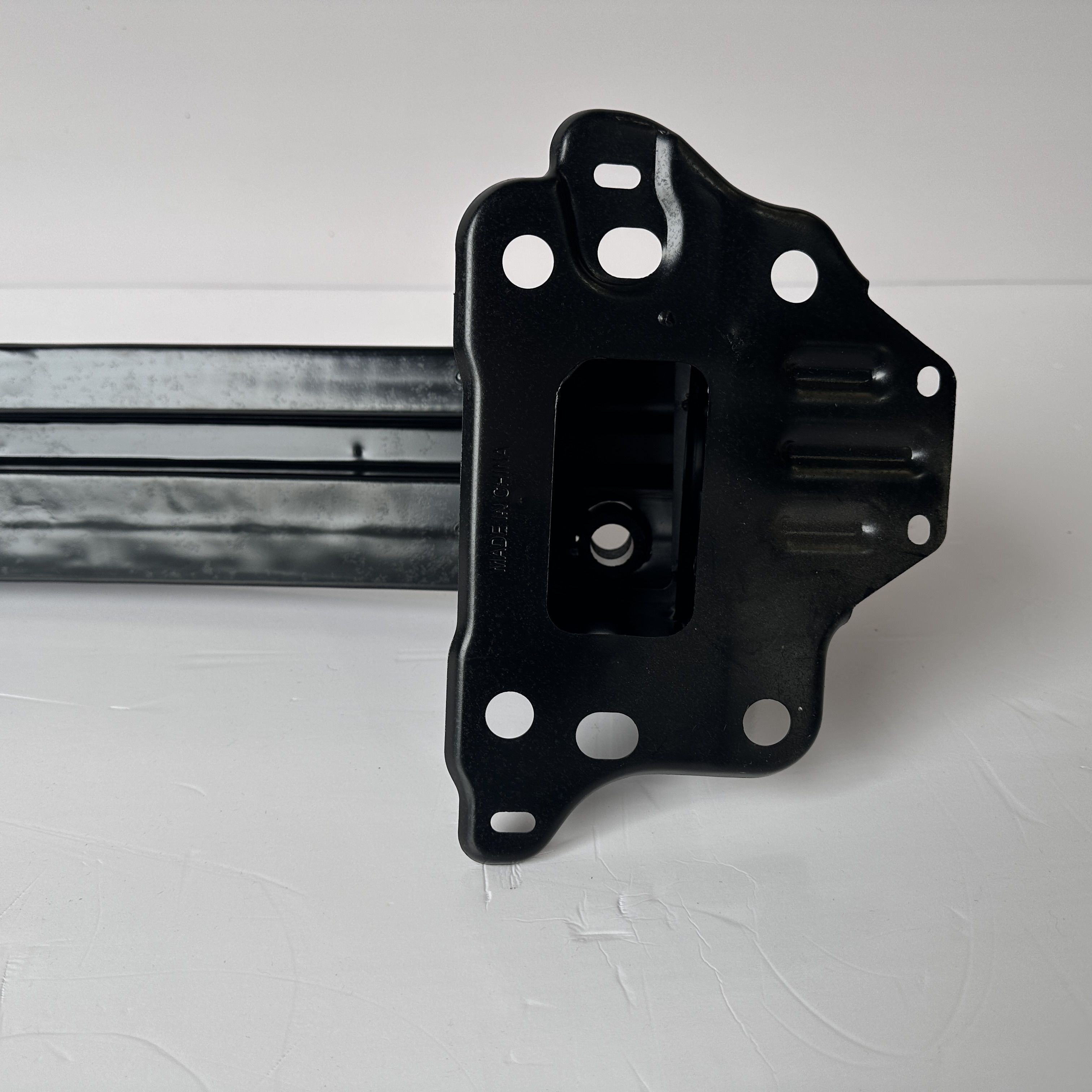 Buy Rear Bumper Support Subframe Crossmember Bumper Bracket For Hyundai ...