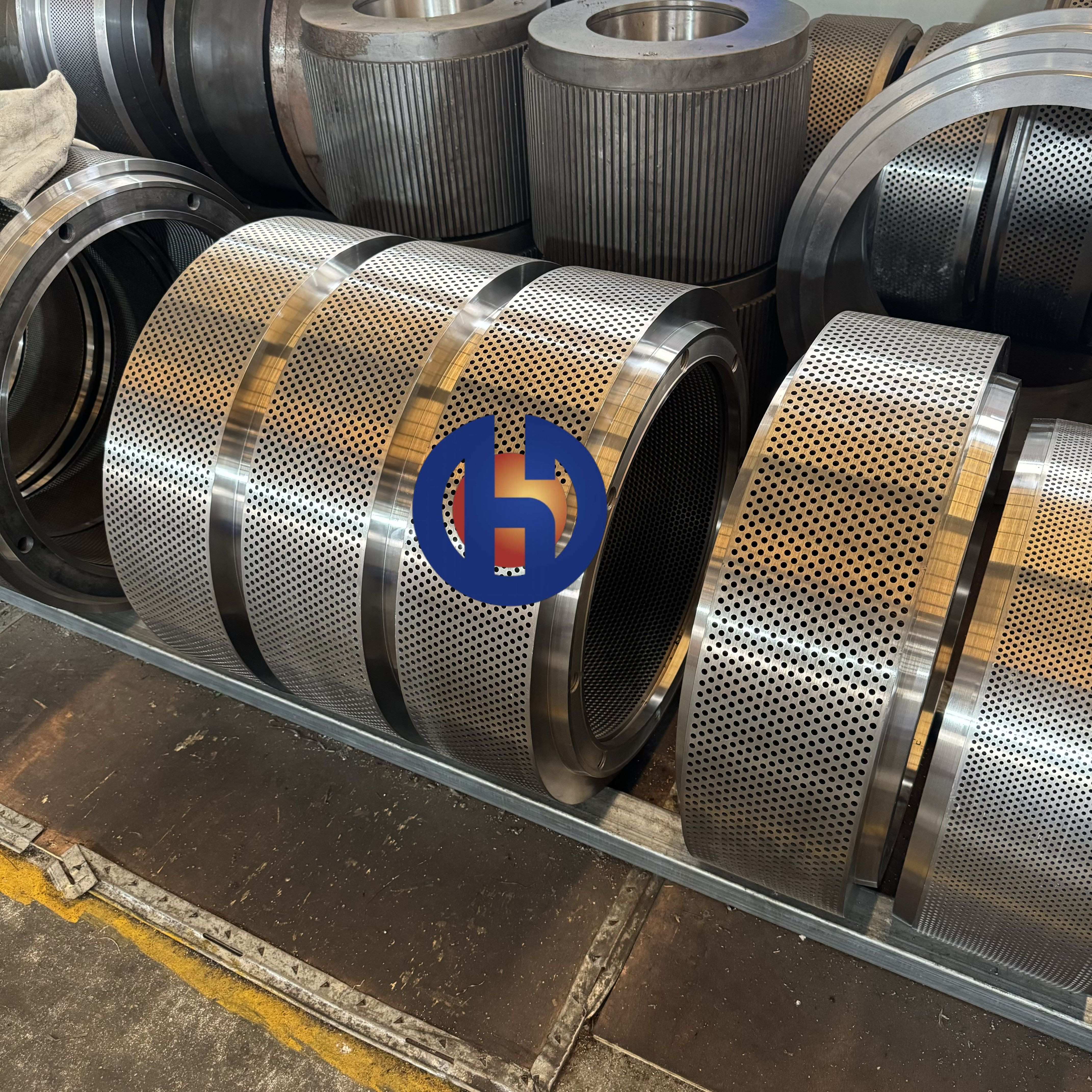 Buy Famsun Pellet Machine Ring Die from Liyang Hongyang Feed Machinery ...