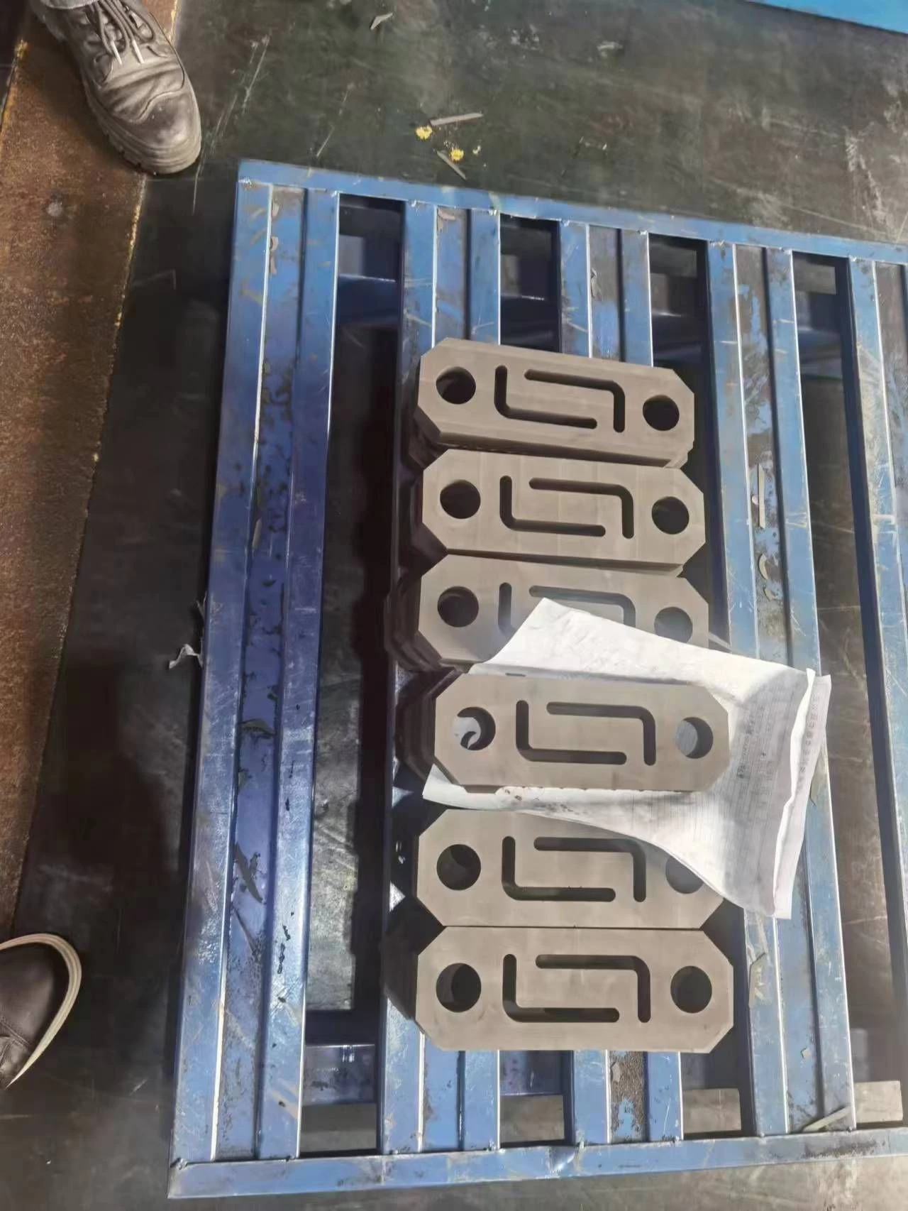 Buy Laser Cutting Graphite Cast from Guangzhou Weiba Machinery ...