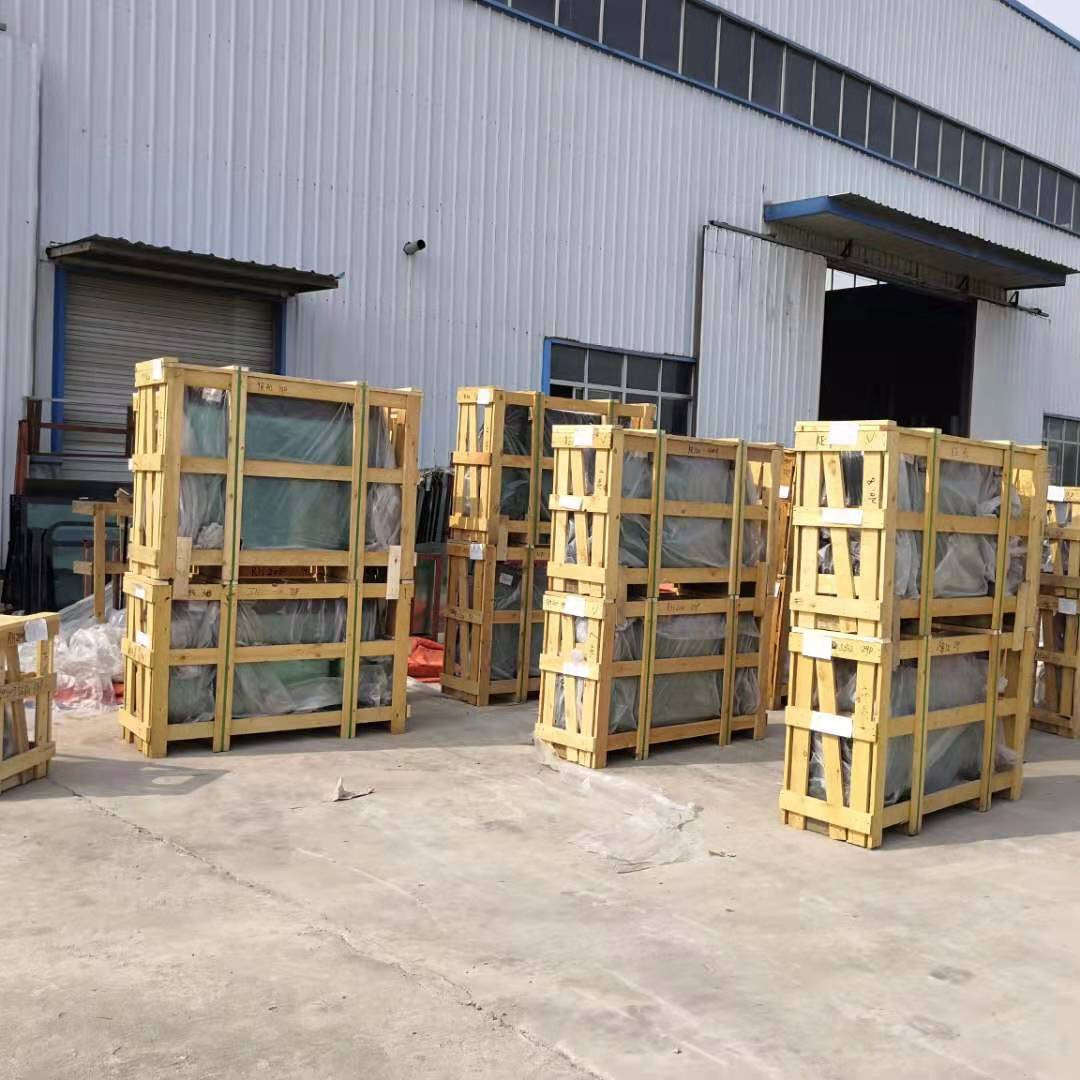 Buy Y070 Truck Front Windshild Laminated Glass from Shandong Hengbang ...