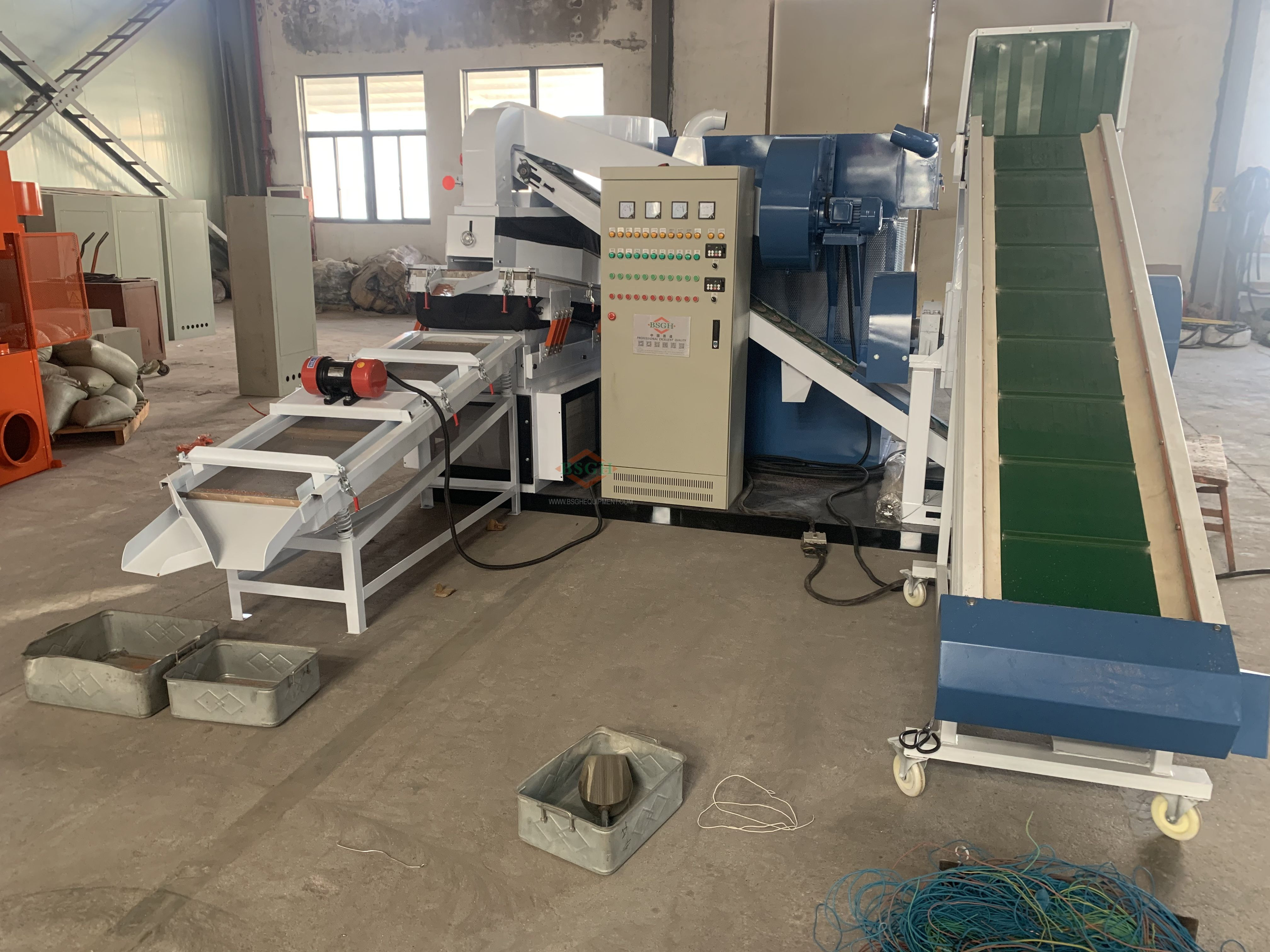 Buy 300~500kg/h Copper Wire Recycling Machine Bs-n125 For Scrap Cables ...
