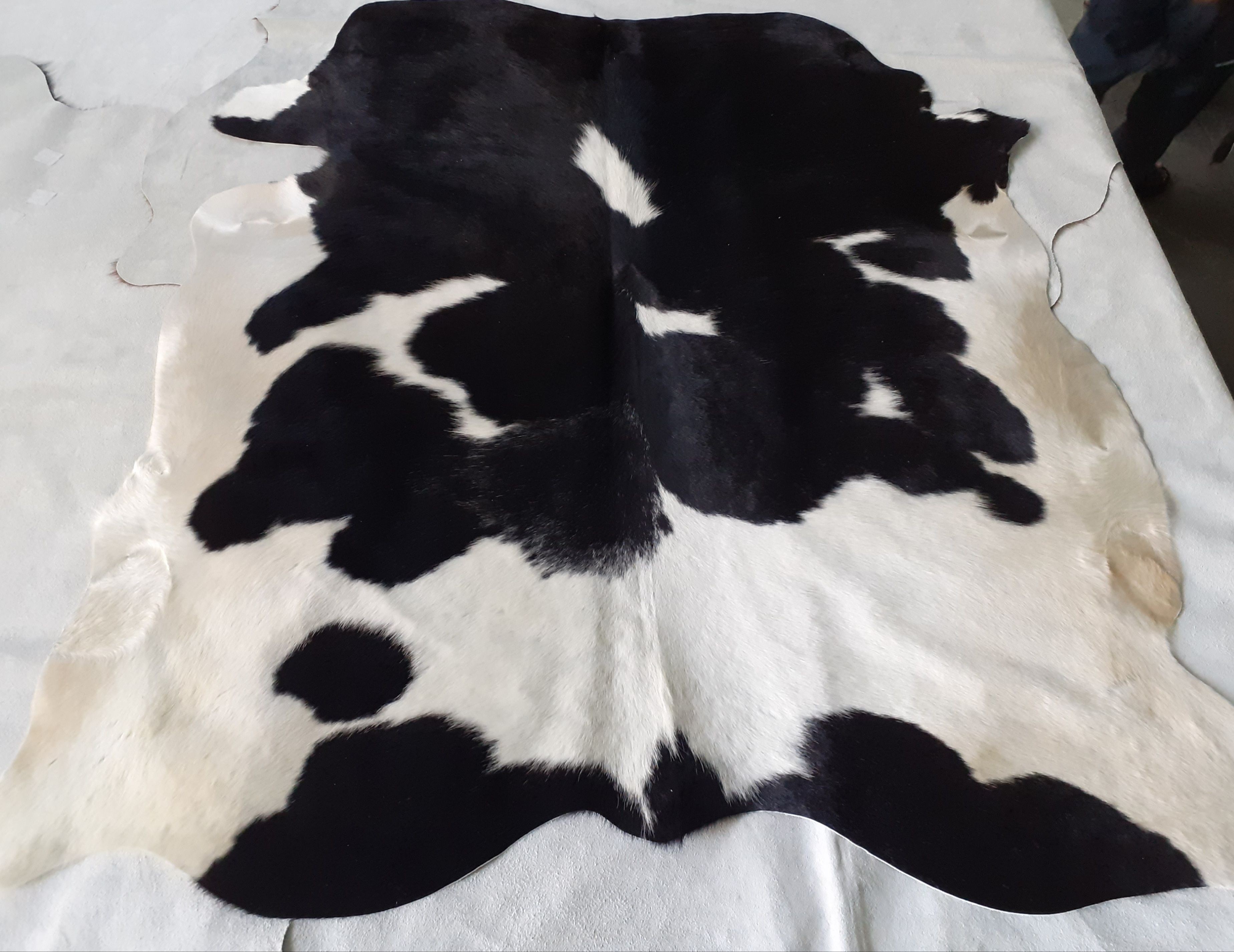 Buy Cow Fur from Lazak leather co, Iran | Tradewheel.com